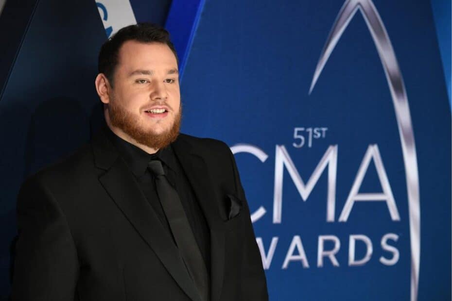49 Sensational Luke Combs Quotes and Song Lyrics